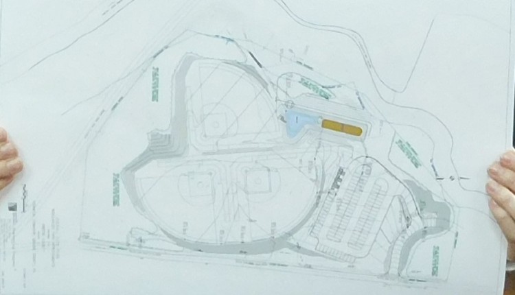 Commissioners meet with committee to discuss Wisecarver plans